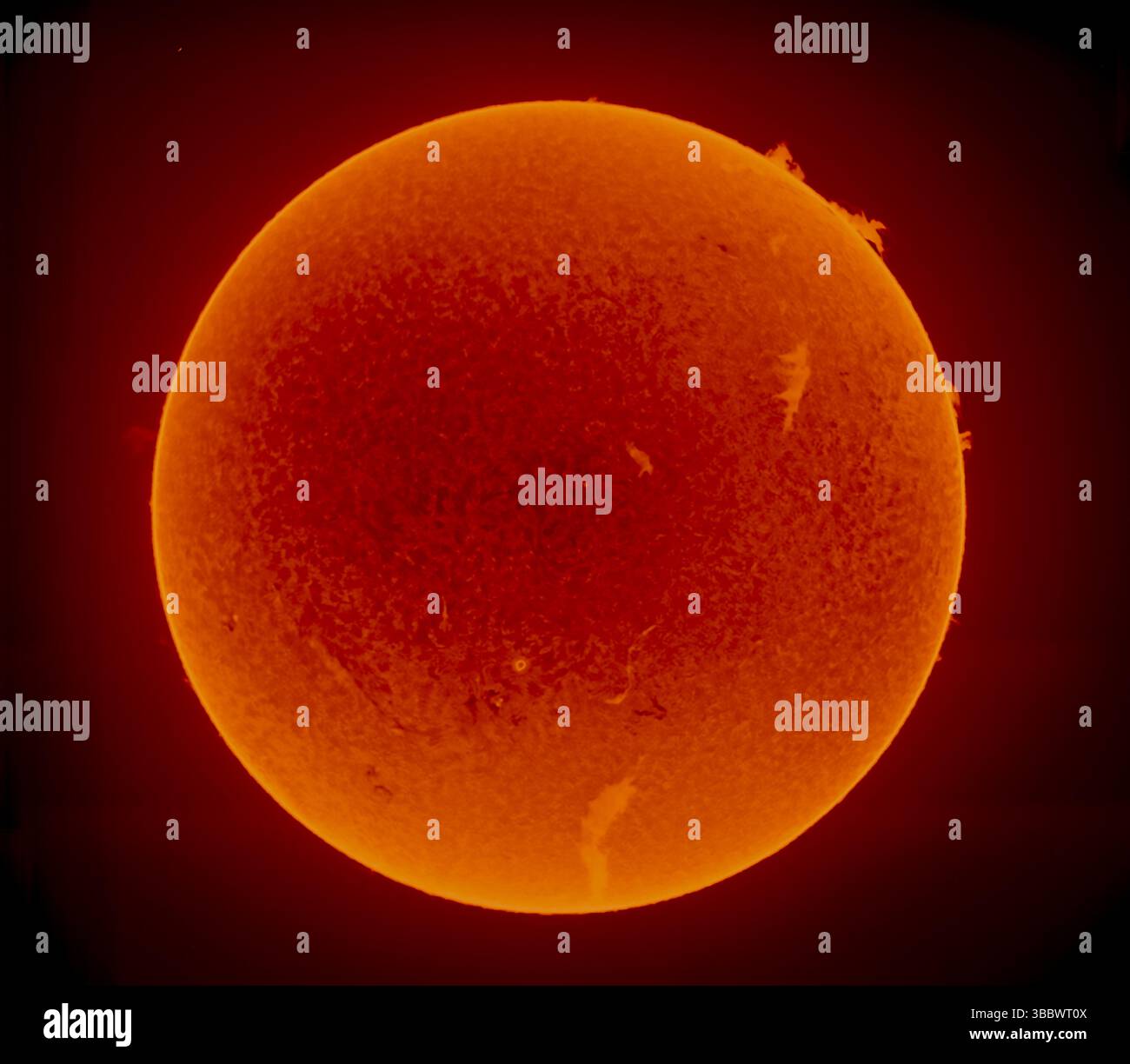 London, UK. 17th May, 2025. Full disk of the active sun showing the ...