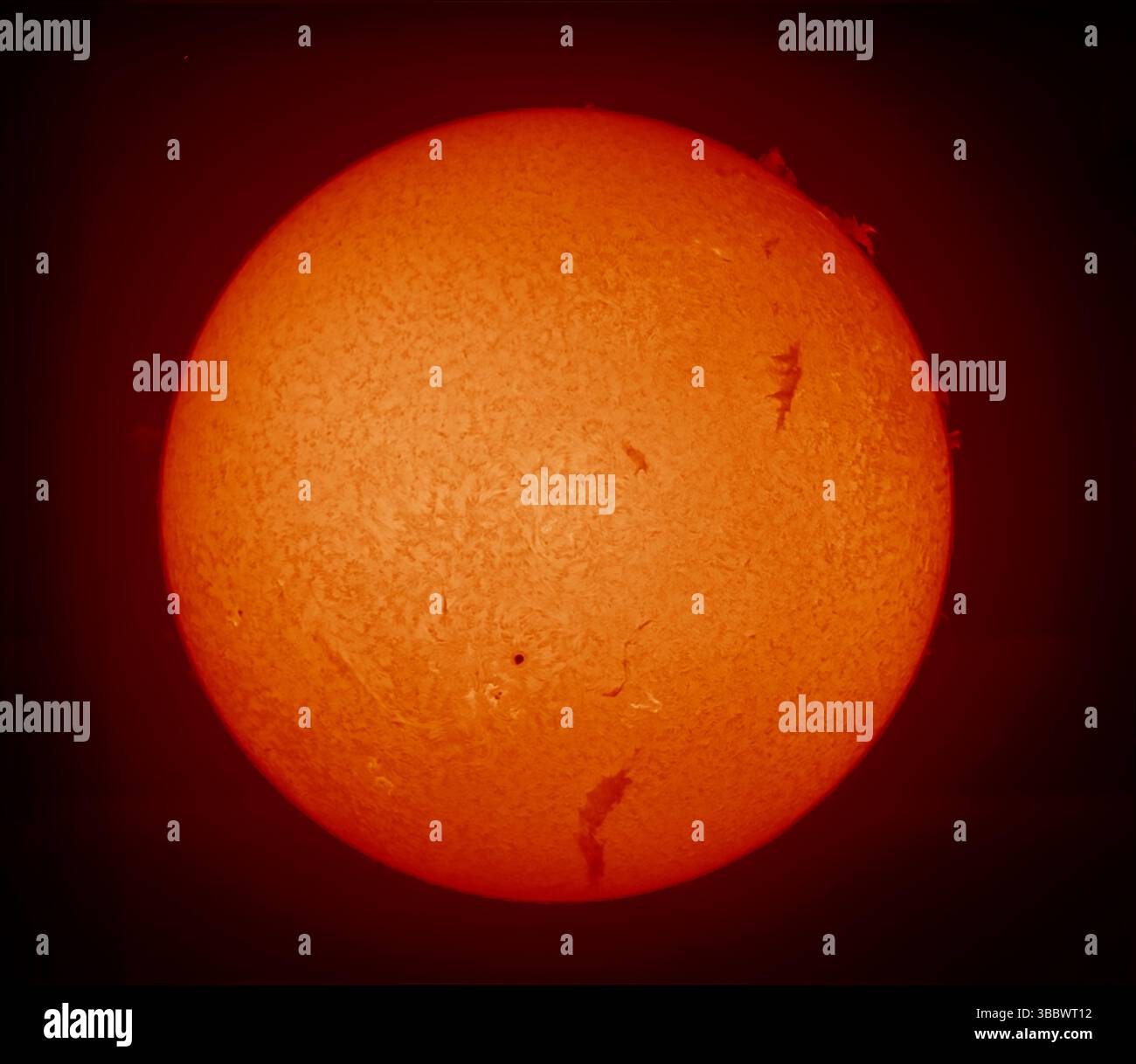 London, UK. 17th May, 2025. Full disk of the active sun showing the ...