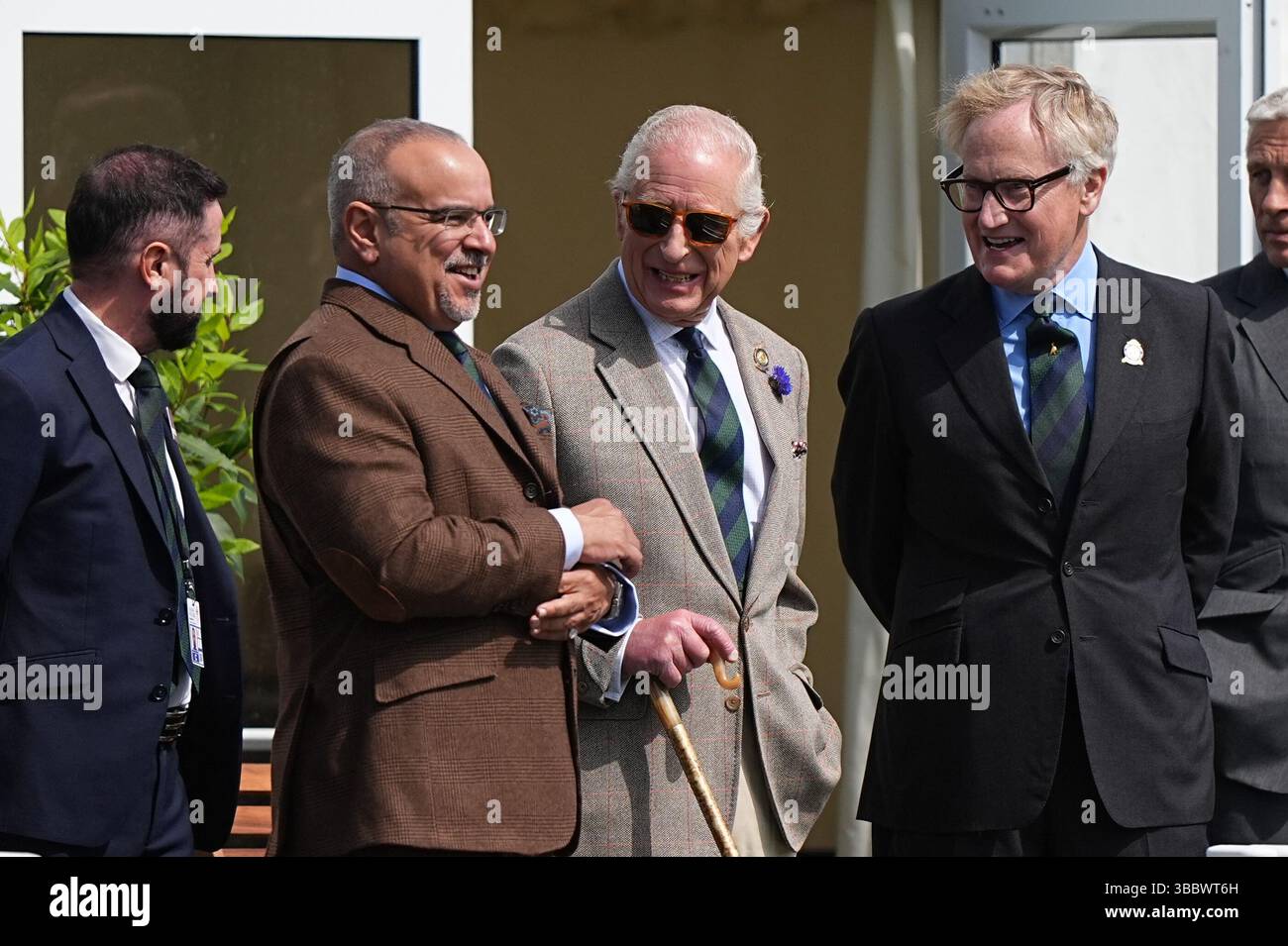 The Crown Prince and Prime Minister of Bahrain, Salman bin Hamad Al ...