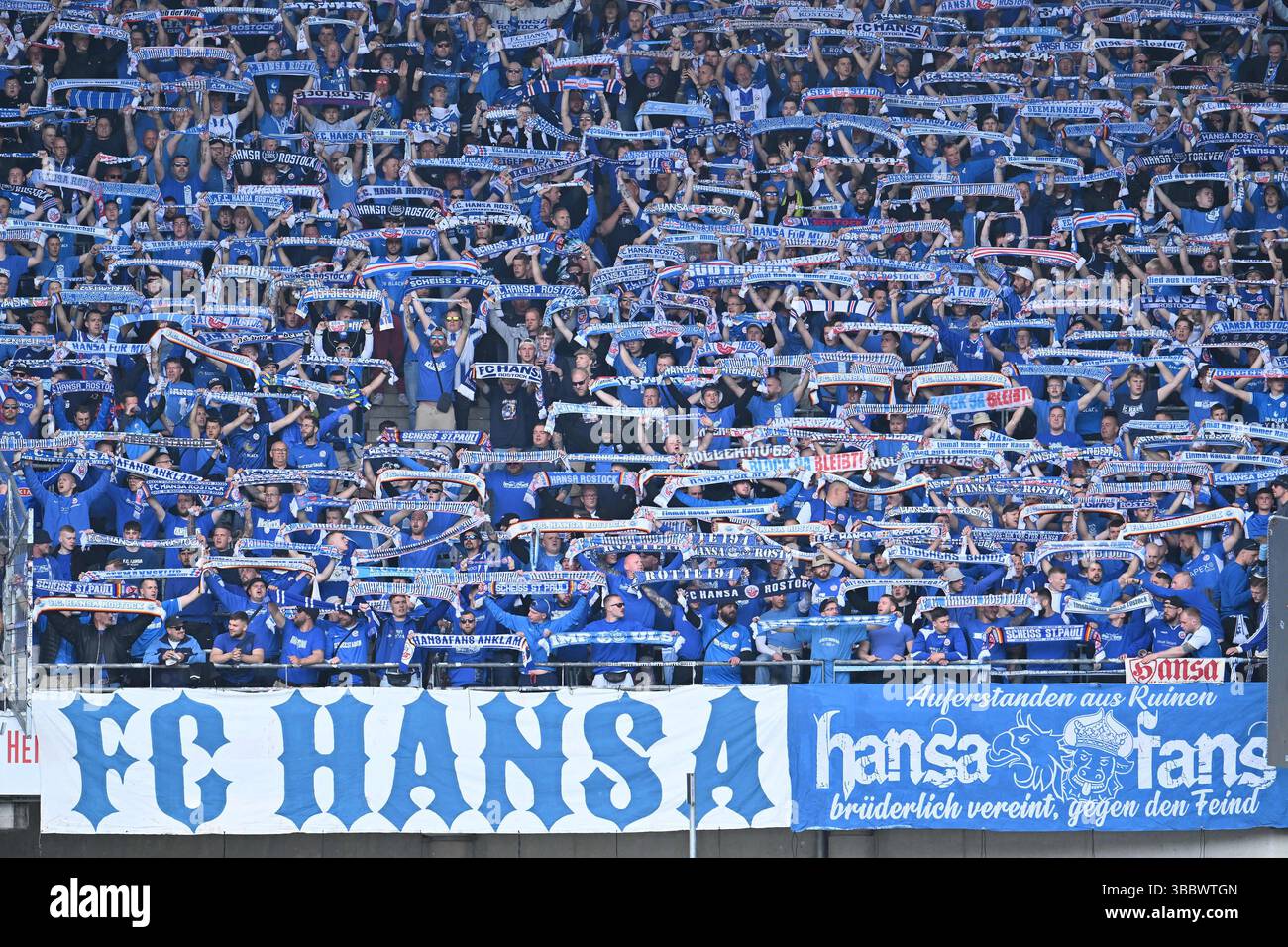 17 May 2025, Lower Saxony, Hanover: Soccer: 3rd division, Hannover 96 ...