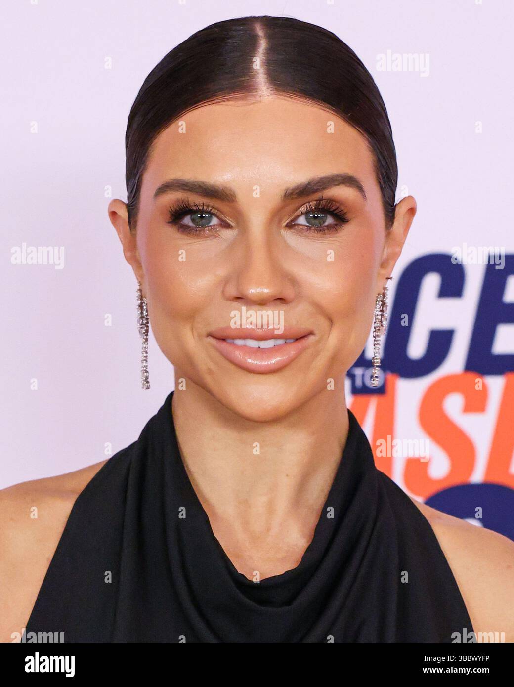 CENTURY CITY, LOS ANGELES, CALIFORNIA, USA - MAY 16: American dancer ...