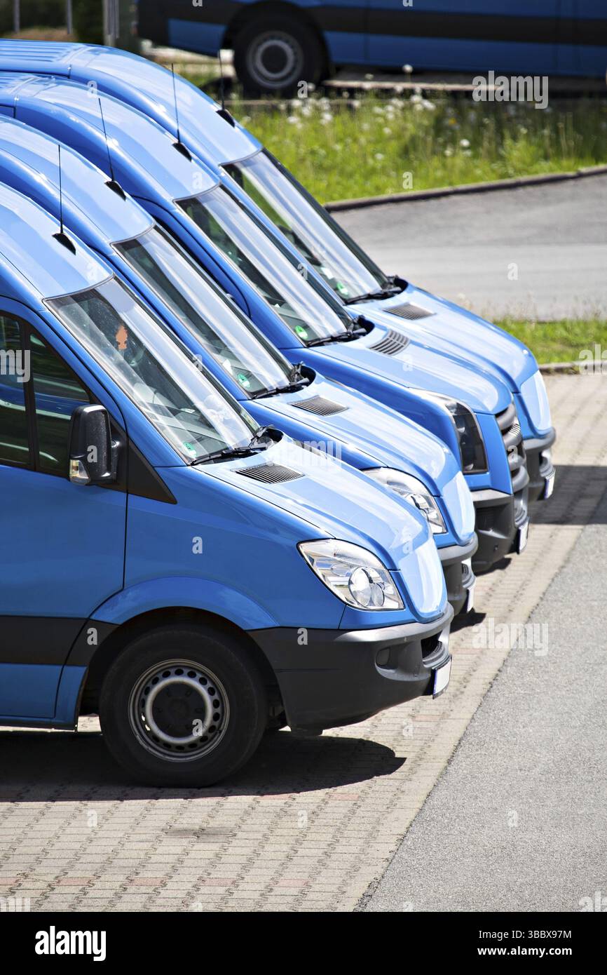 A line of trucks in the car park Stock Photo - Alamy