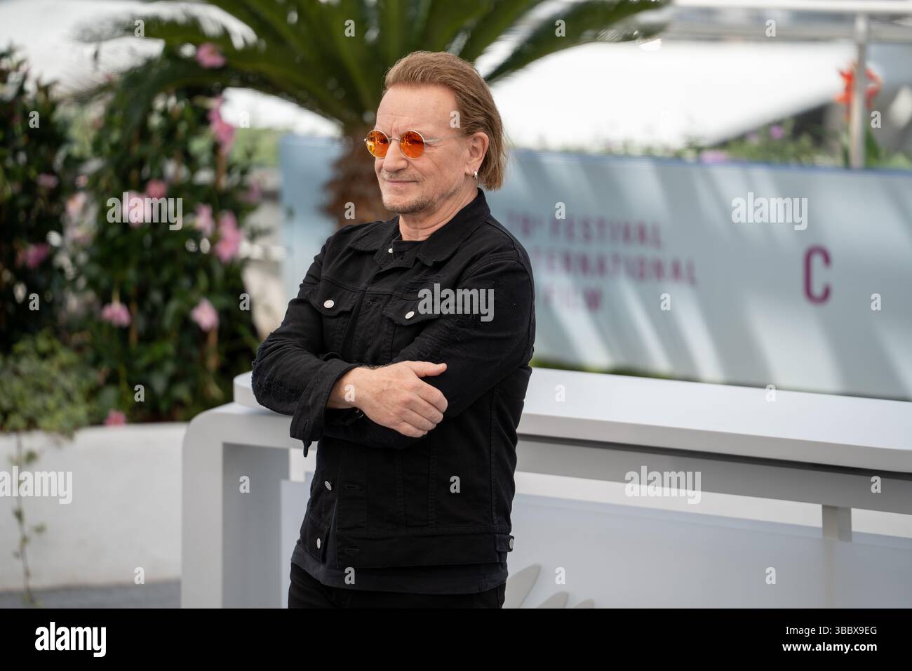 Cannes, France. 17th May, 2025. Singer Bono poses during the ''Bono ...