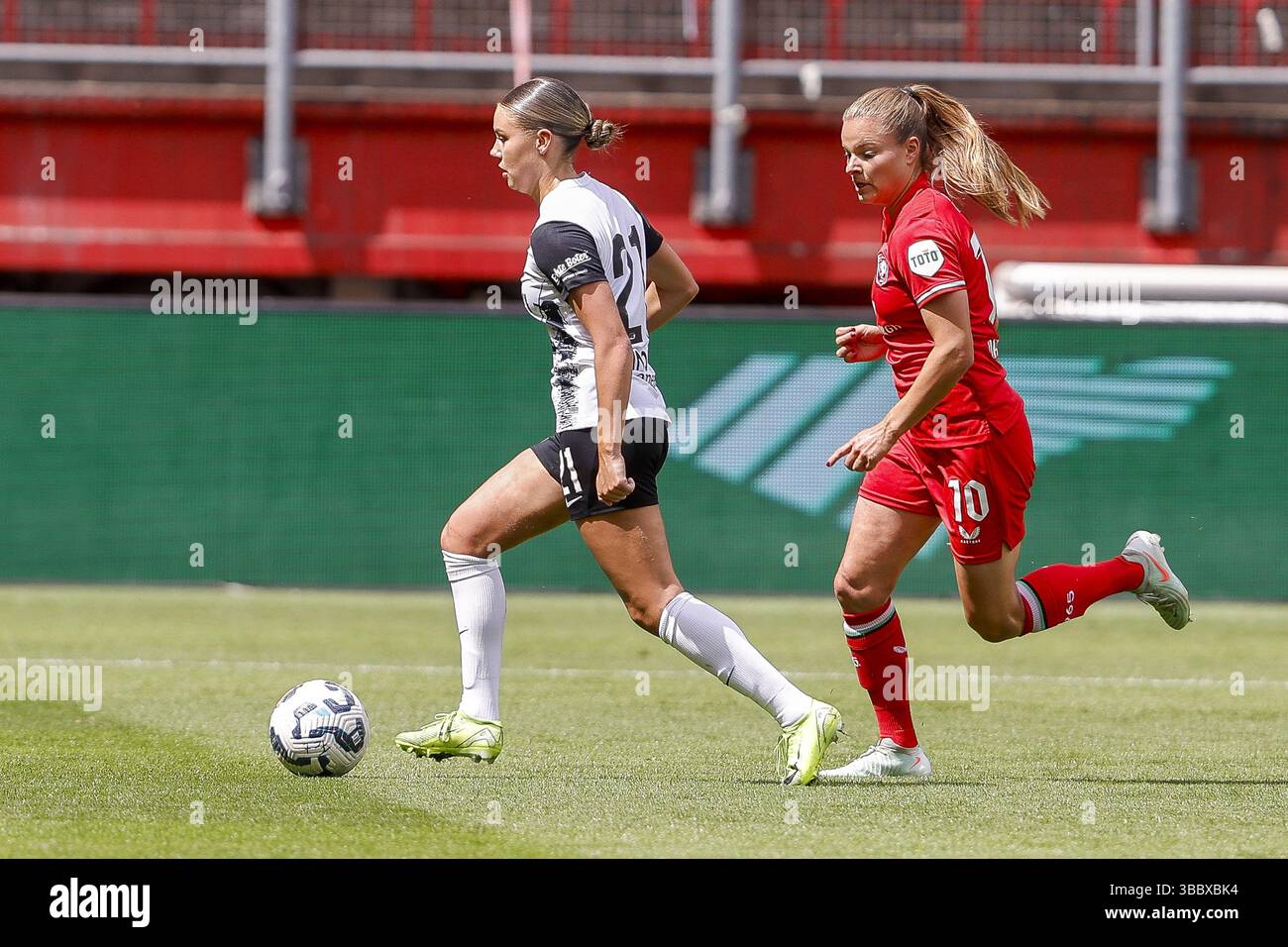 Enschede, Netherlands. 17th May, 2025. ENSCHEDE, Stadium De Grolsch Veste, 17-05-2025, season ...