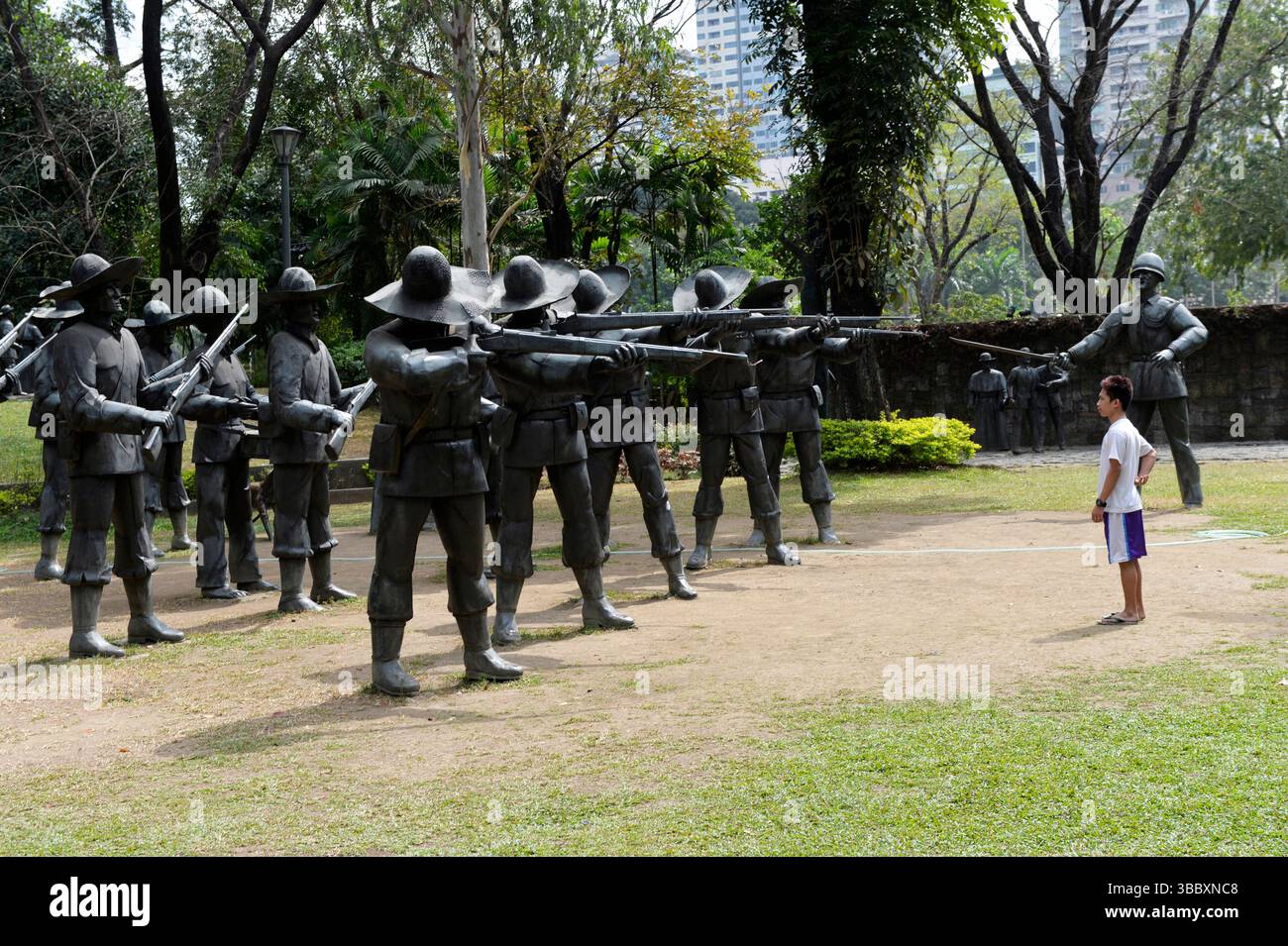 Bronze statues recreate the last moments of the Dr. Jose Rizal's life ...