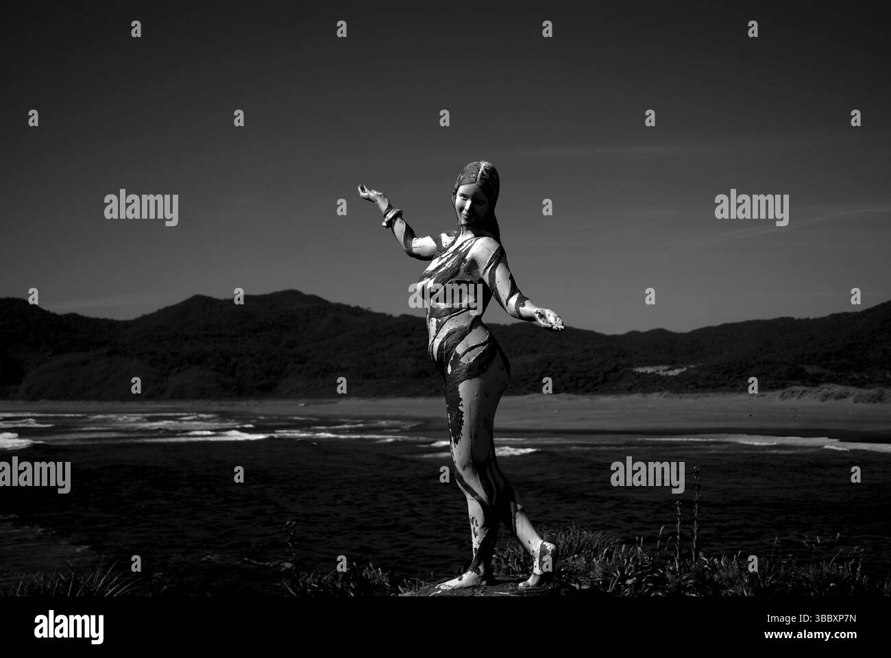 Mermaid statue beach Black and White Stock Photos & Images - Alamy