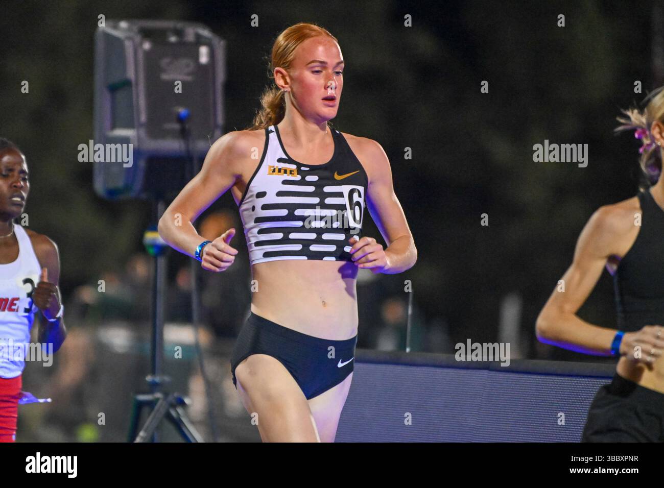 Jane Hedengren places third in the women's 5,000m in a national high ...