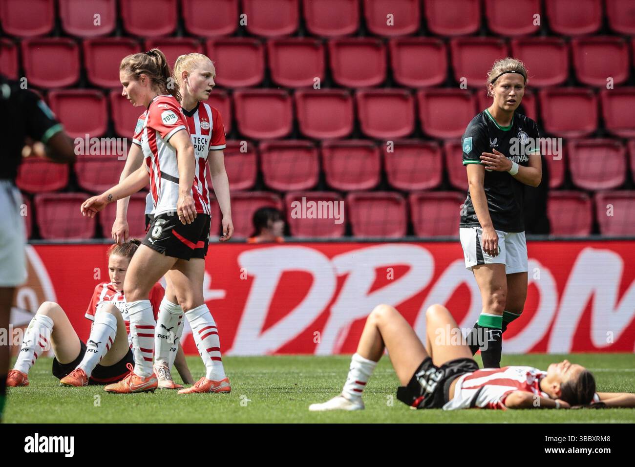 Eindhoven, Netherlands. 17th May, 2025. EINDHOVEN, 17-05-2025, Philips stadium, Azerion ...