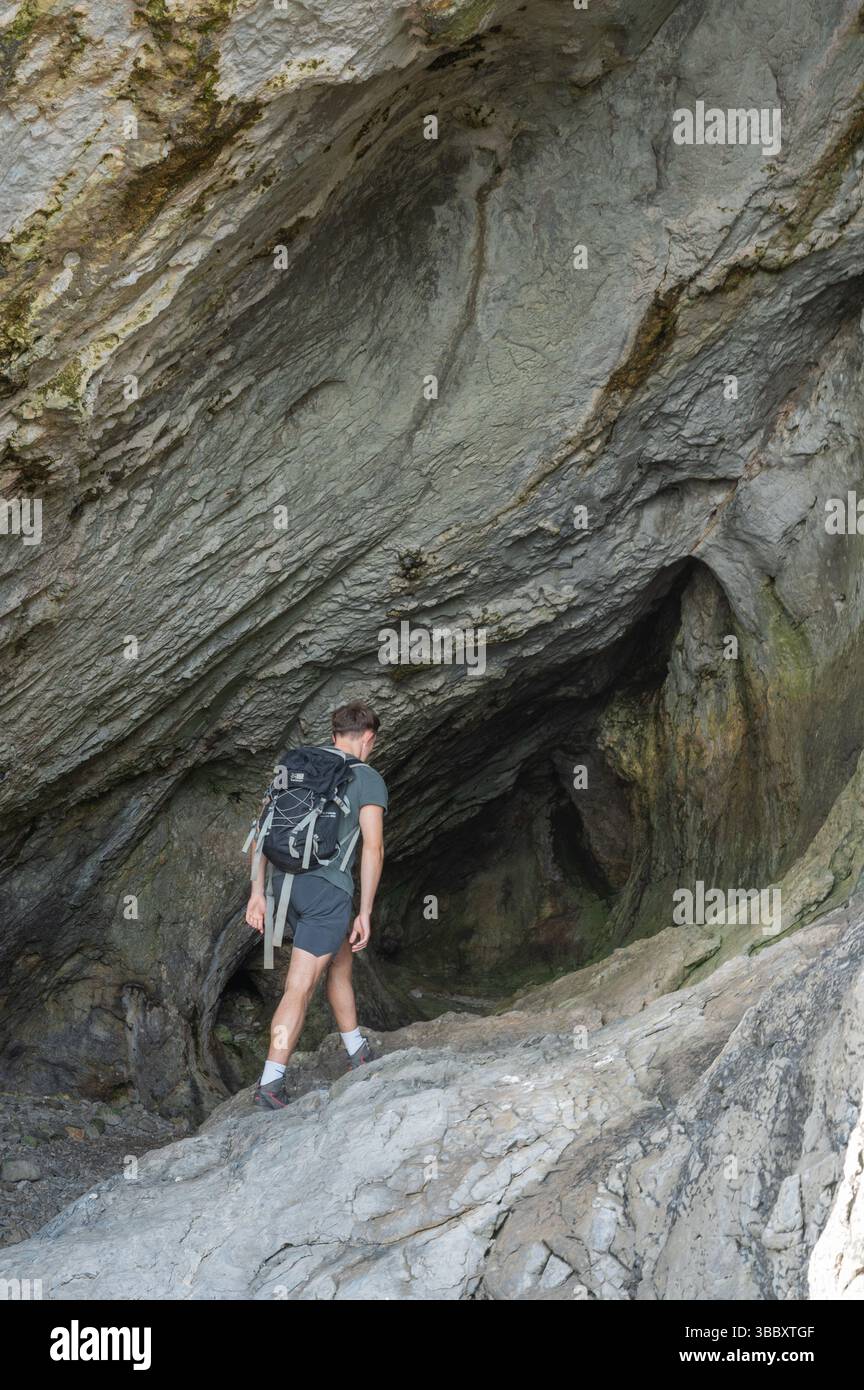 Burial at goat's hole cave hi-res stock photography and images - Alamy