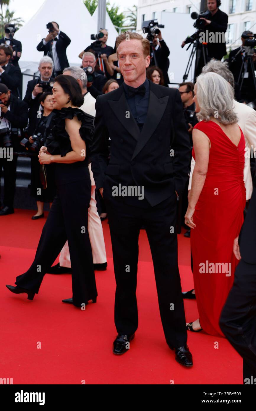 Damian Lewis poses for photographers upon arrival at the premiere of ...