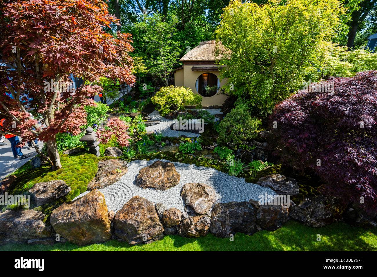 London, UK. 17th May, 2025. Final adjustments for Cha No Niwa ...