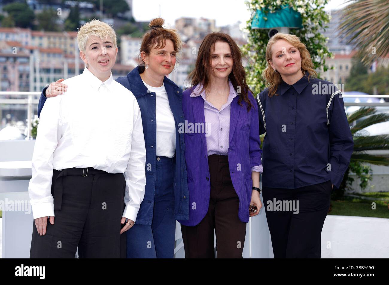 Molly Manning Walker, Alice Rohrwacher, Juliette Binoche und Maren Ade ...