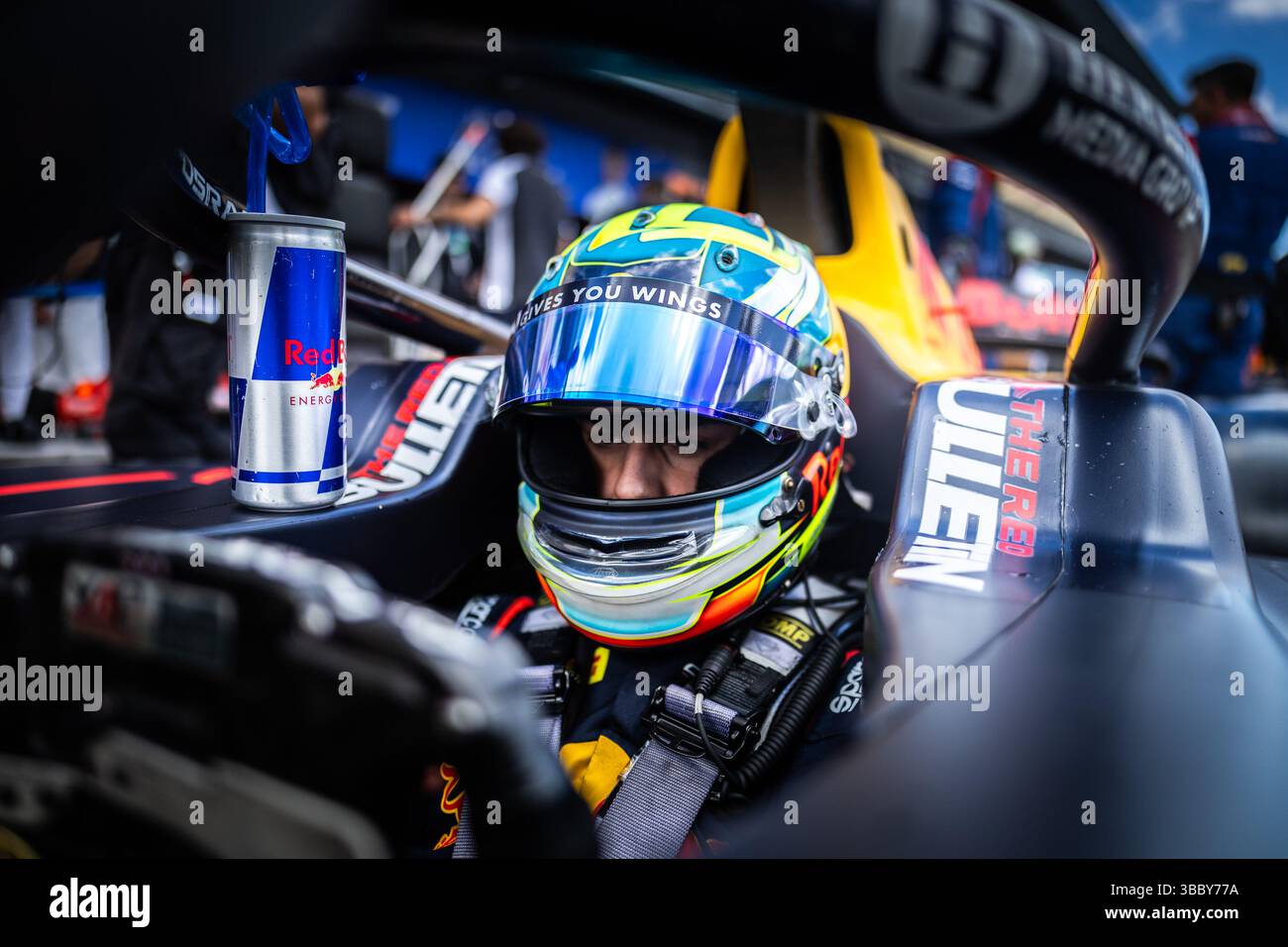 LINDBLAD Arvid (gbr), Campos Racing, Dallara F2 2024, portrait during ...