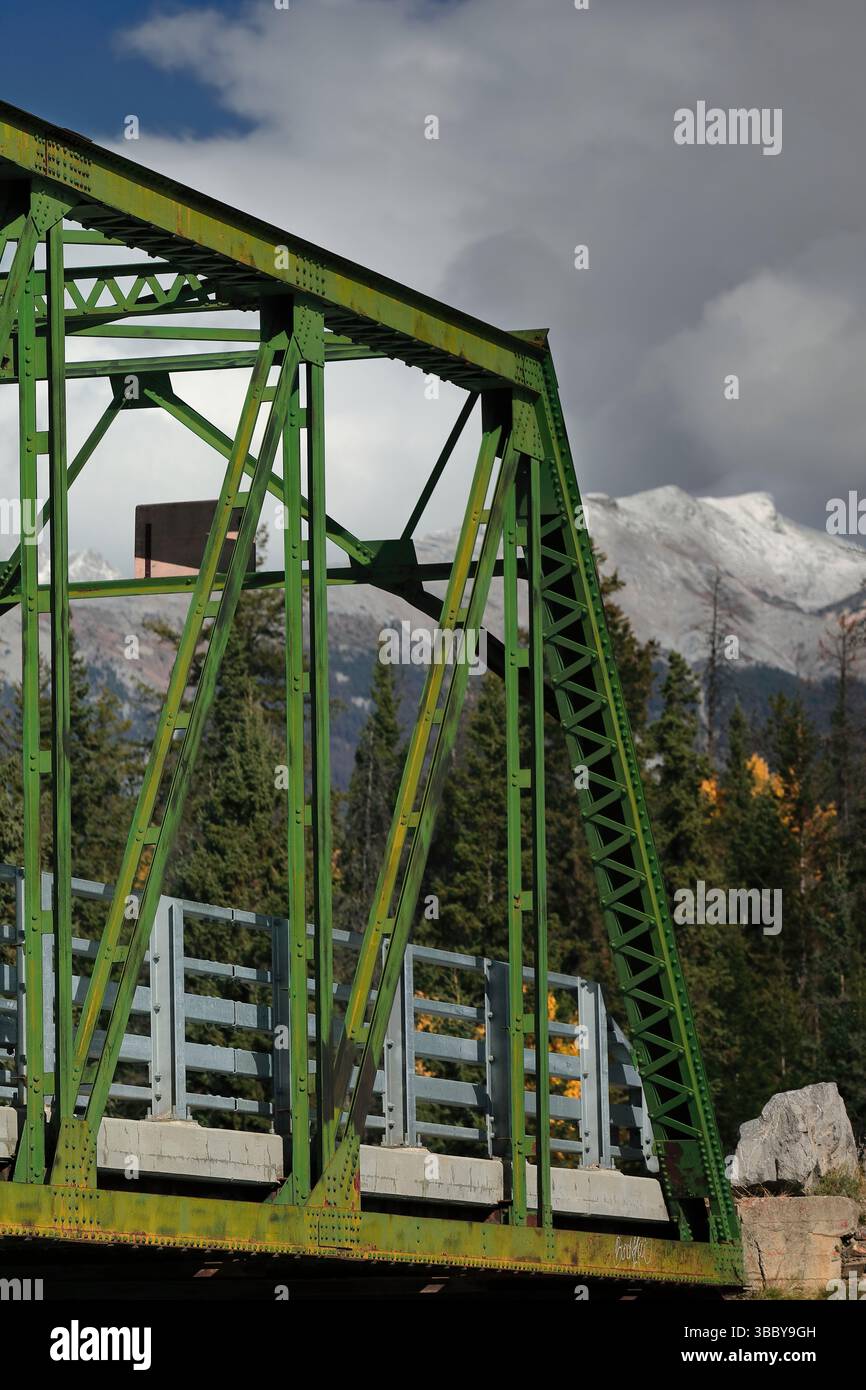 234 The Old Fort Point bridge along Old Fort Point road over the ...