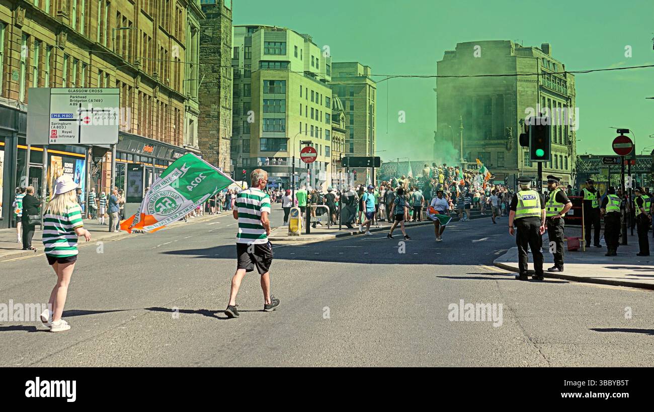 Glasgow, Scotland, UK. 17th May, 2025. Celtic championship trongate ...