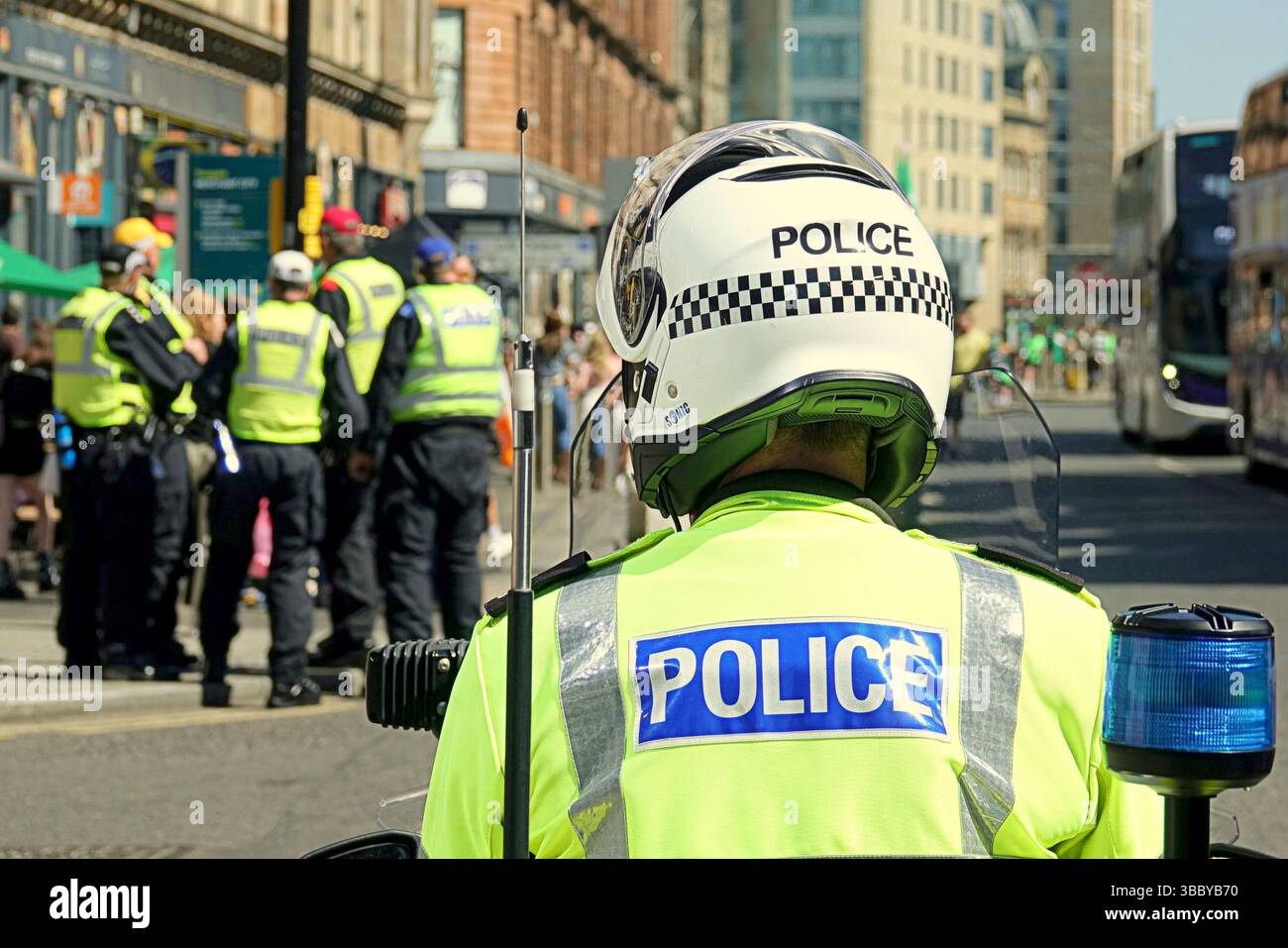 Glasgow, Scotland, UK. 17th May, 2025. Celtic championship trongate ...