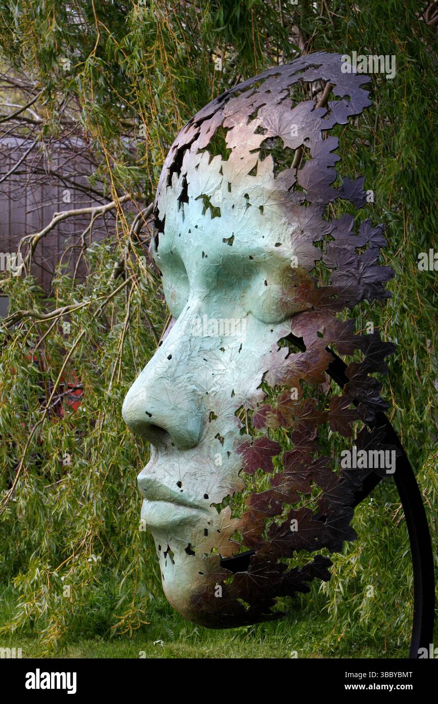 Leaf Spirit by Simon Gudgeon. Sculpture by the Lakes, Sculpture Park ...