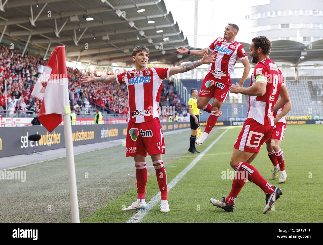 ABD0079 20250517 - GRAZ - ÖSTERREICH: Tio Cipot (GAK /links), Murat ...