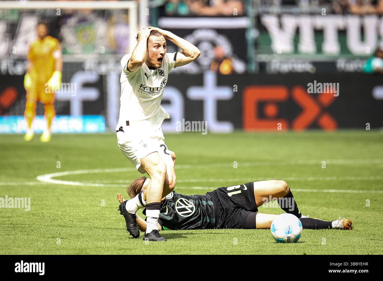 Rocco Reitz (Borussia M?nchengladbach #27) kann es nicht fassen -- 1. Fussball Bundesliga ...