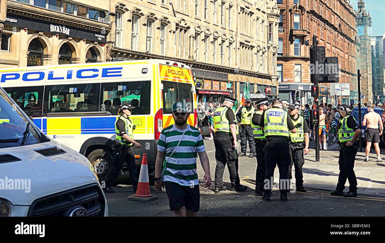 Glasgow, Scotland, UK. 17th May, 2025. Celtic championship trongate ...