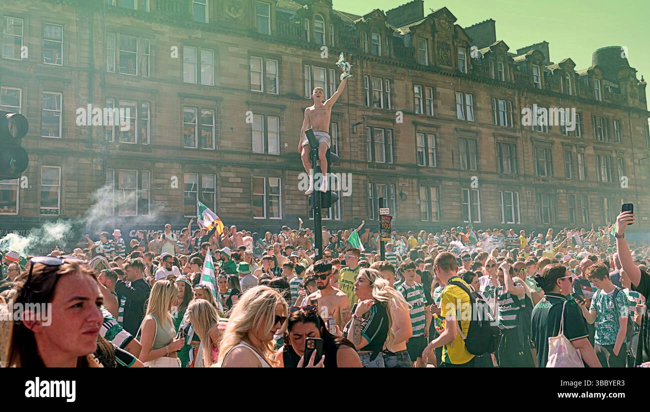 Glasgow, Scotland, UK. 17th May, 2025. Celtic championship trongate ...