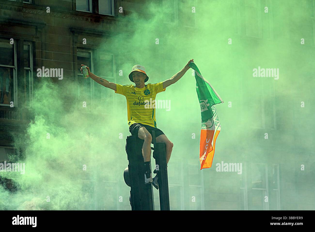 Glasgow, Scotland, UK. 17th May, 2025. Celtic championship trongate ...