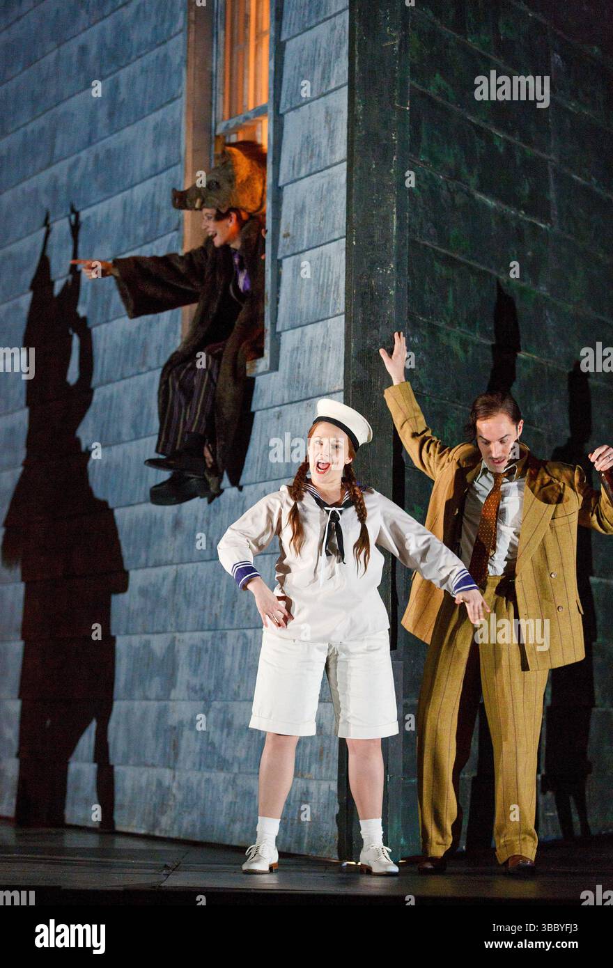 Act 3, sc.1 - top left: Rebecca de Pont Davies (Auntie) below: Rhian ...