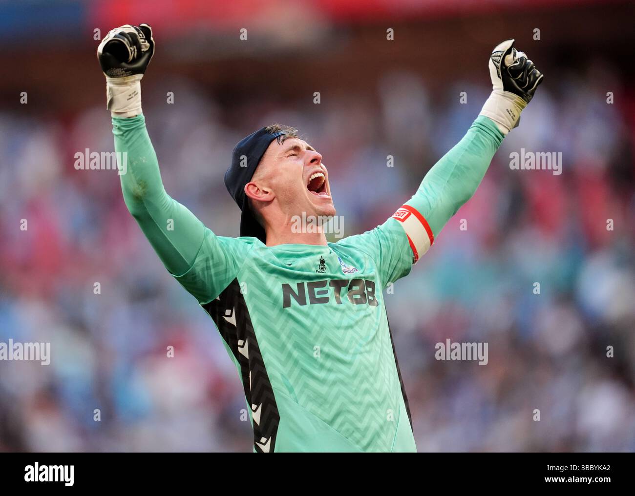 Crystal Palace goalkeeper Dean Henderson celebrates after the Emirates ...