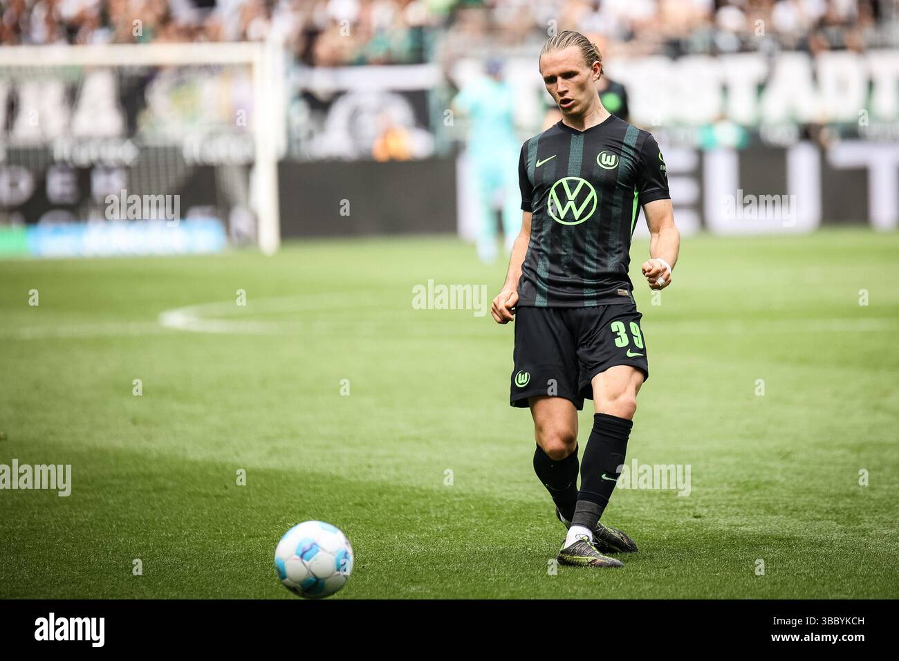 Yannick Gerhardt (VfL Wolfsburg #31) -- 1. Fussball Bundesliga ...