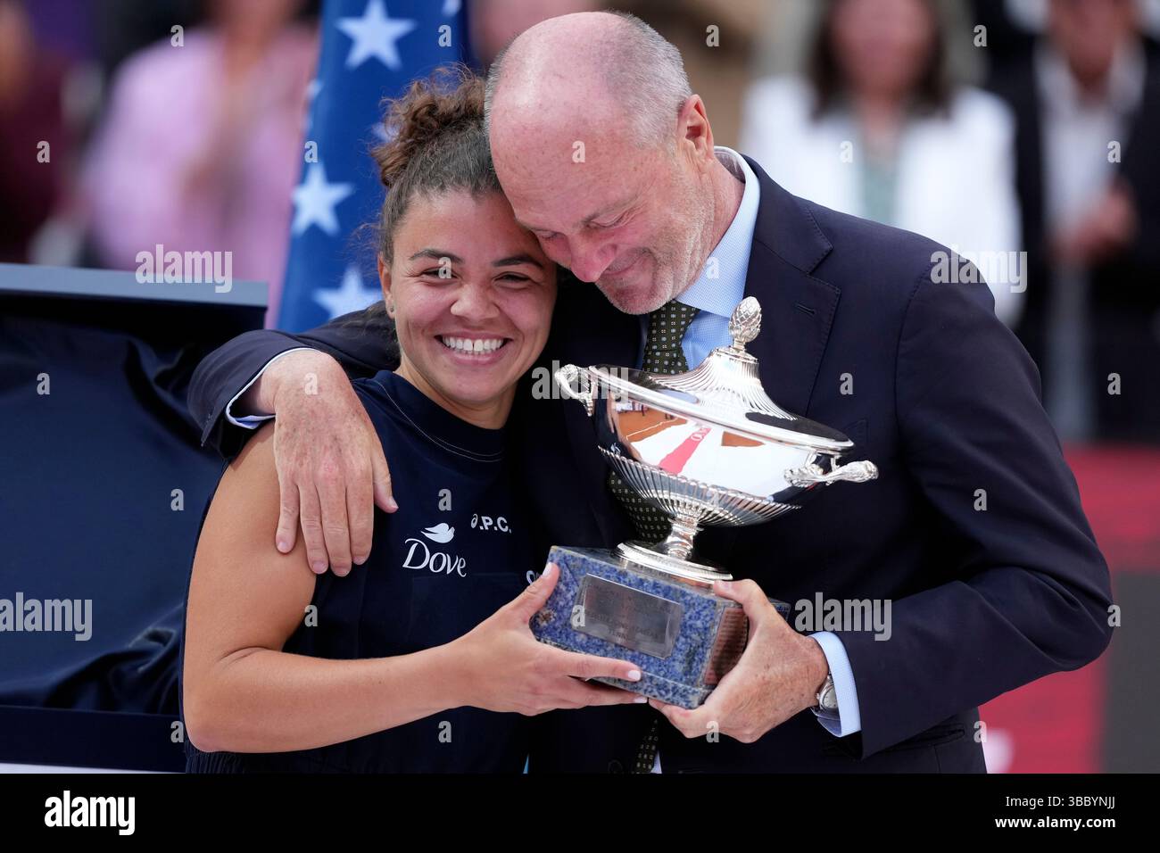 Rome, Italy. 17th May, 2025. Jasmine Paolini of Italy celebrates with ...