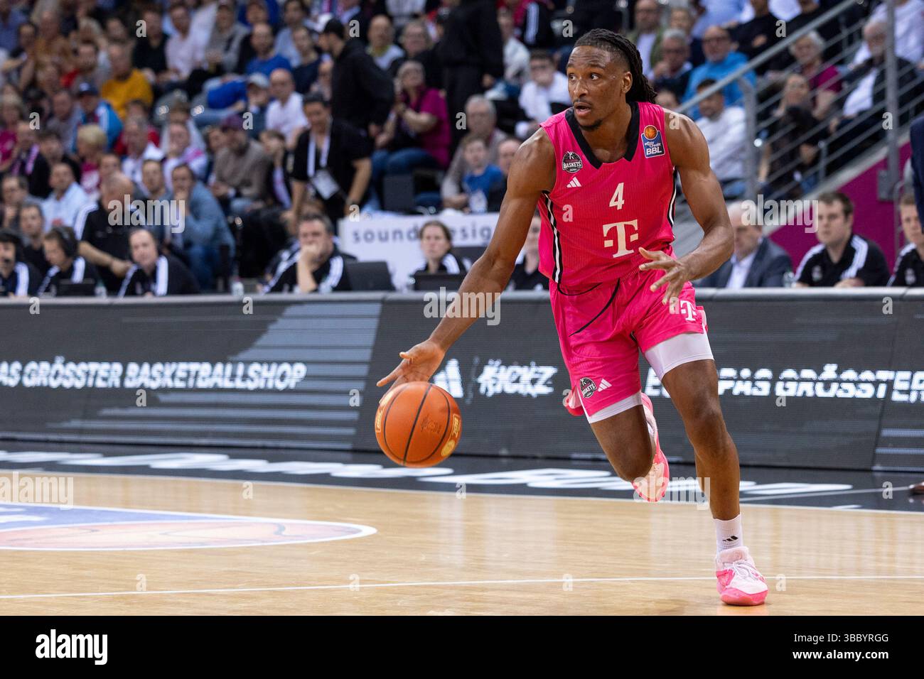 Bonn, Deutschland. 08th May, 2025. Phlandrous FLEMING JR. (BON 4 ...