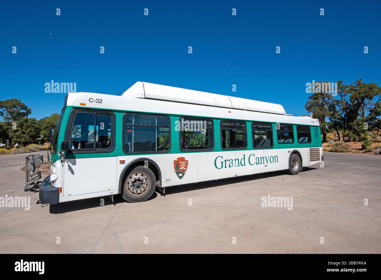 Shuttle bus in the Grand Canyon National Park, South Rim, Arizona, USA ...