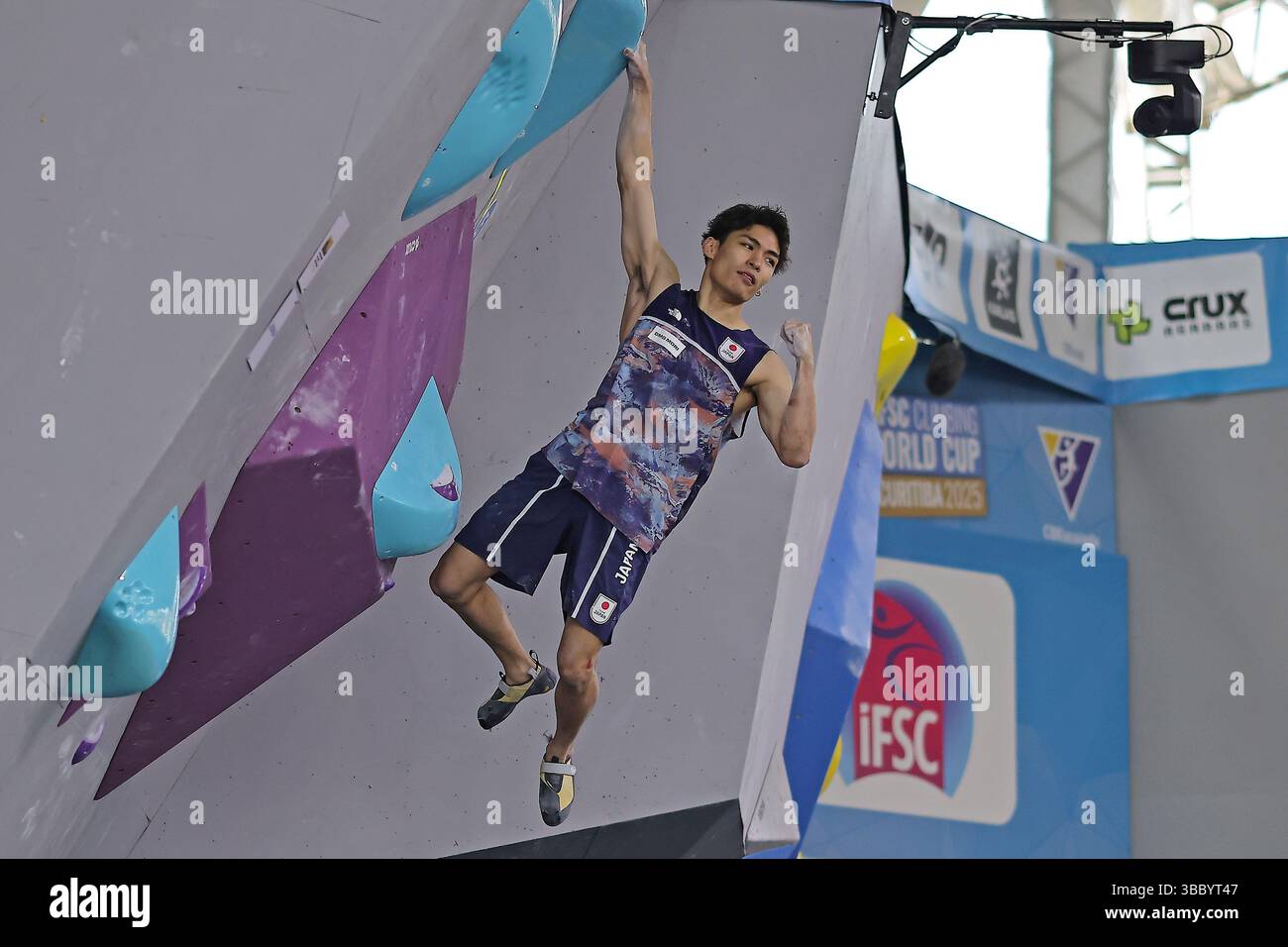 Curitiba, Brazil. 17th May, 2025. Tomoa Narasaki from Japan competes ...