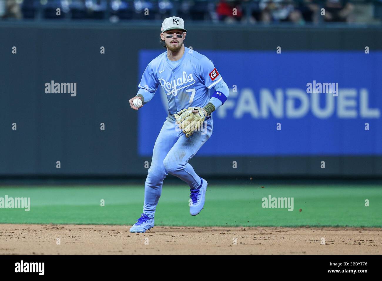 May 16, 2025: Kansas City Royals shortstop Bobby Witt Jr. (7) makes a ...