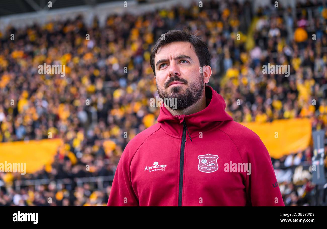 Dresden, Germany. 17th May, 2025. Soccer: 3rd division, SG Dynamo ...
