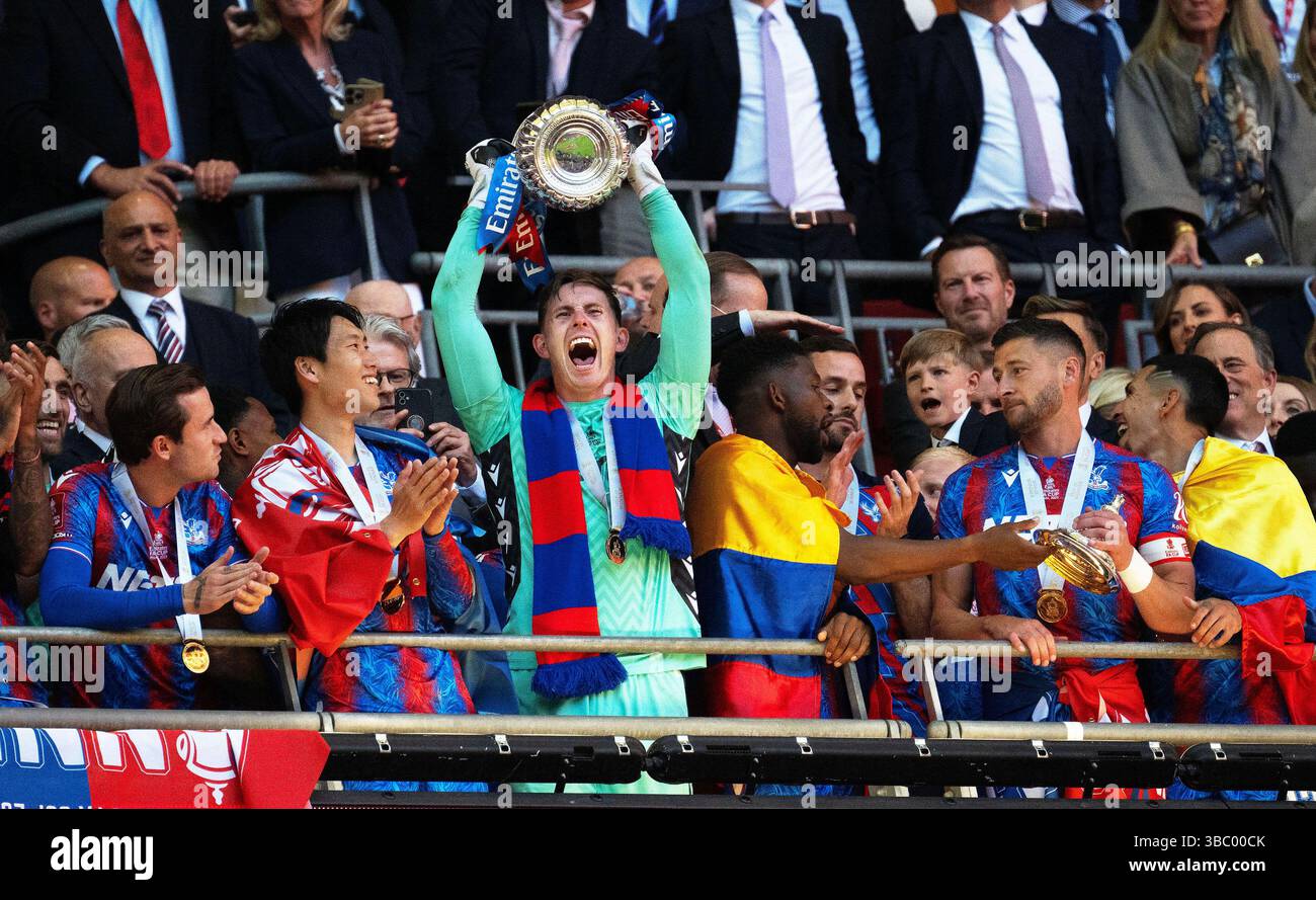 Crystal palace fa cup final 2025 trophy hi-res stock photography and ...