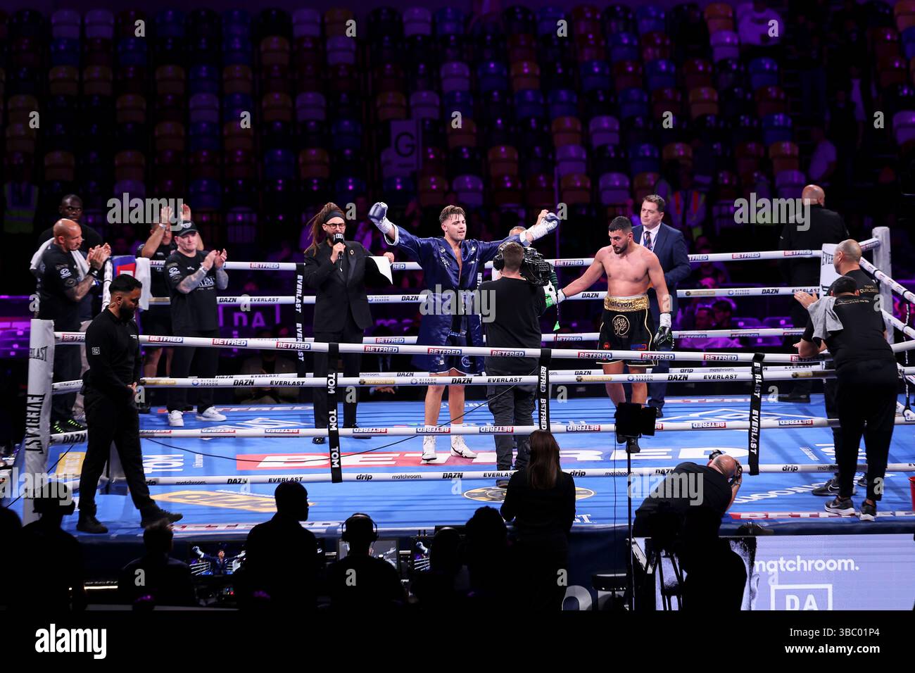 Copper Box Arena, London, UK. 17th May, 2025. WBA Intercontinental ...