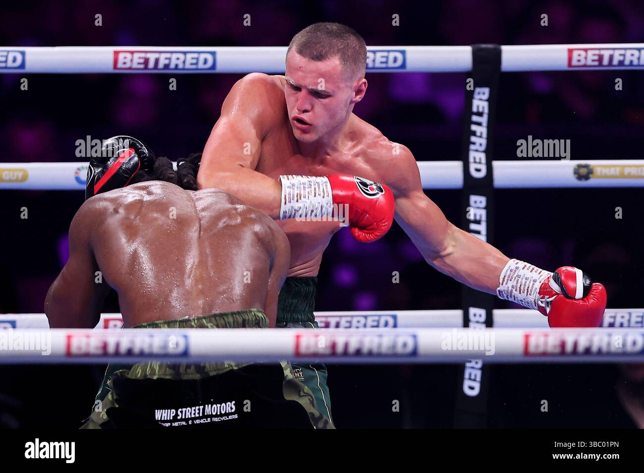 Copper Box Arena, London, UK. 17th May, 2025. WBA Intercontinental ...