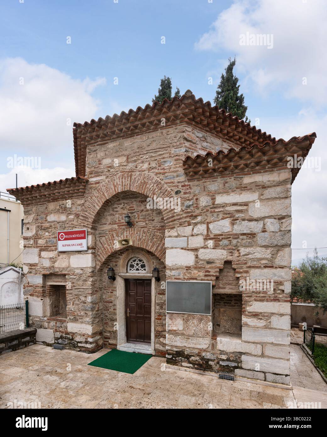 Exterior view of the historic Alpaslan Camii (Mosque) in Selcuk, Izmir ...