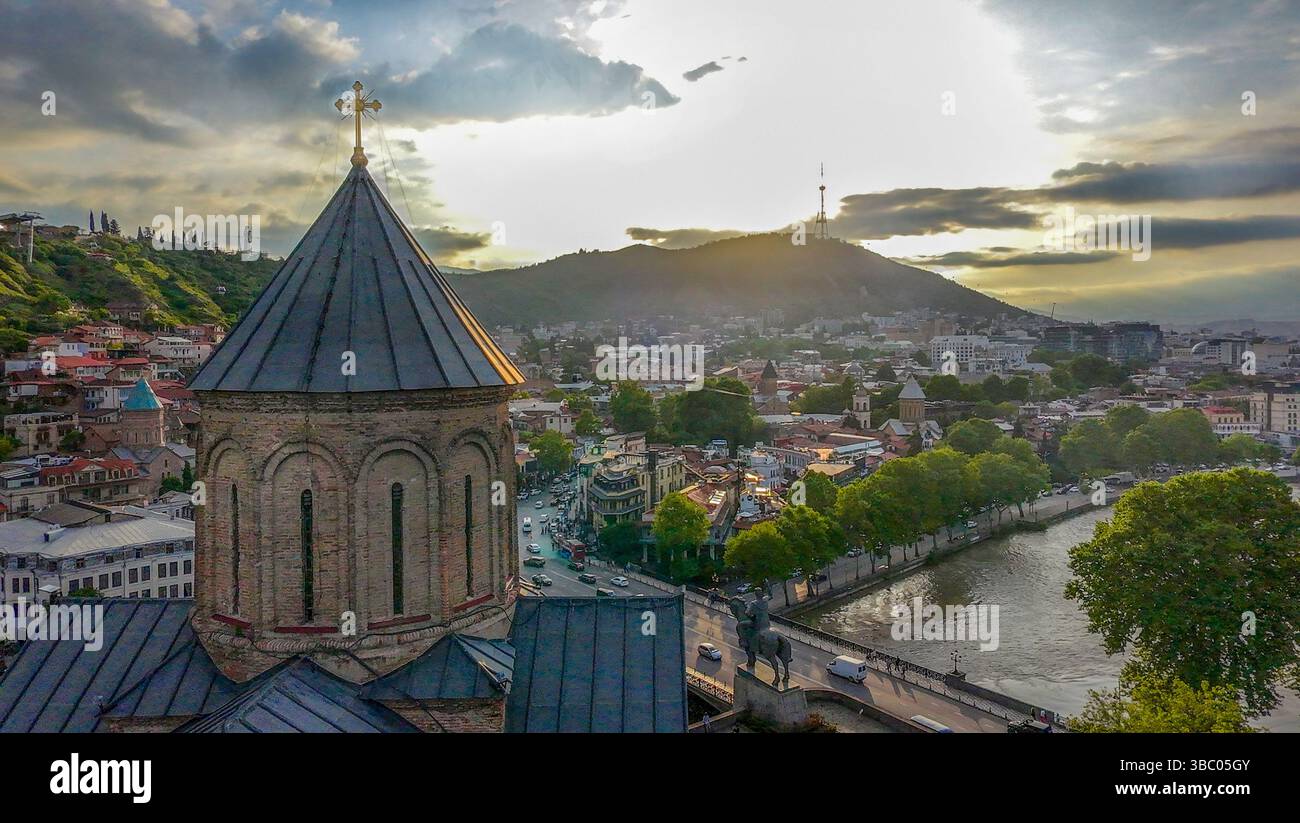 Metekhi Virgin Mary Assumption Church in Tbilisi and view on old town ...