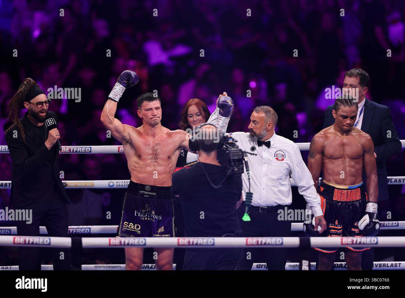 Copper Box Arena, London, UK. 17th May, 2025. WBA Intercontinental ...