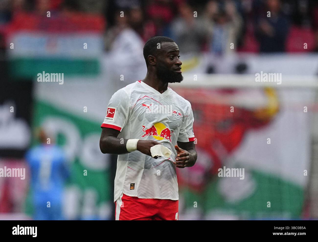 Red Bull Arena, Leipzig, Germany. 17th May, 2025. Lutsharel Geertruida ...