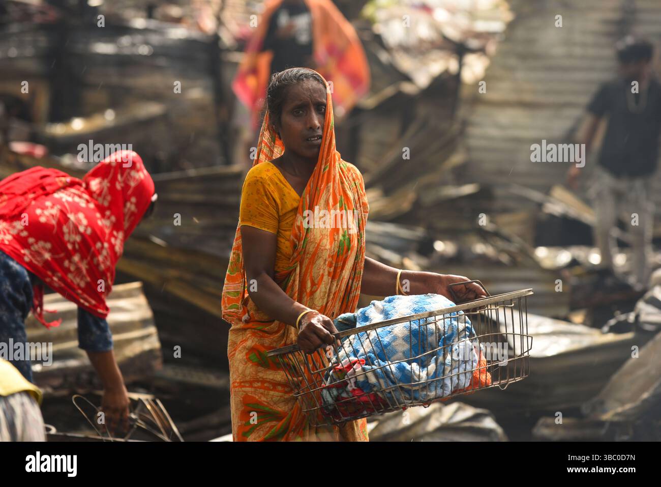 Gurugram, India. 17th May, 2025. GURUGRAM, INDIA - MAY 17: People ...