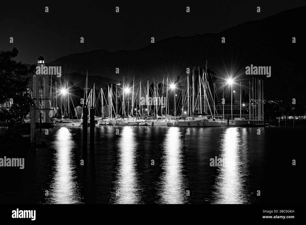 Night at the lake Black and White Stock Photos & Images - Alamy