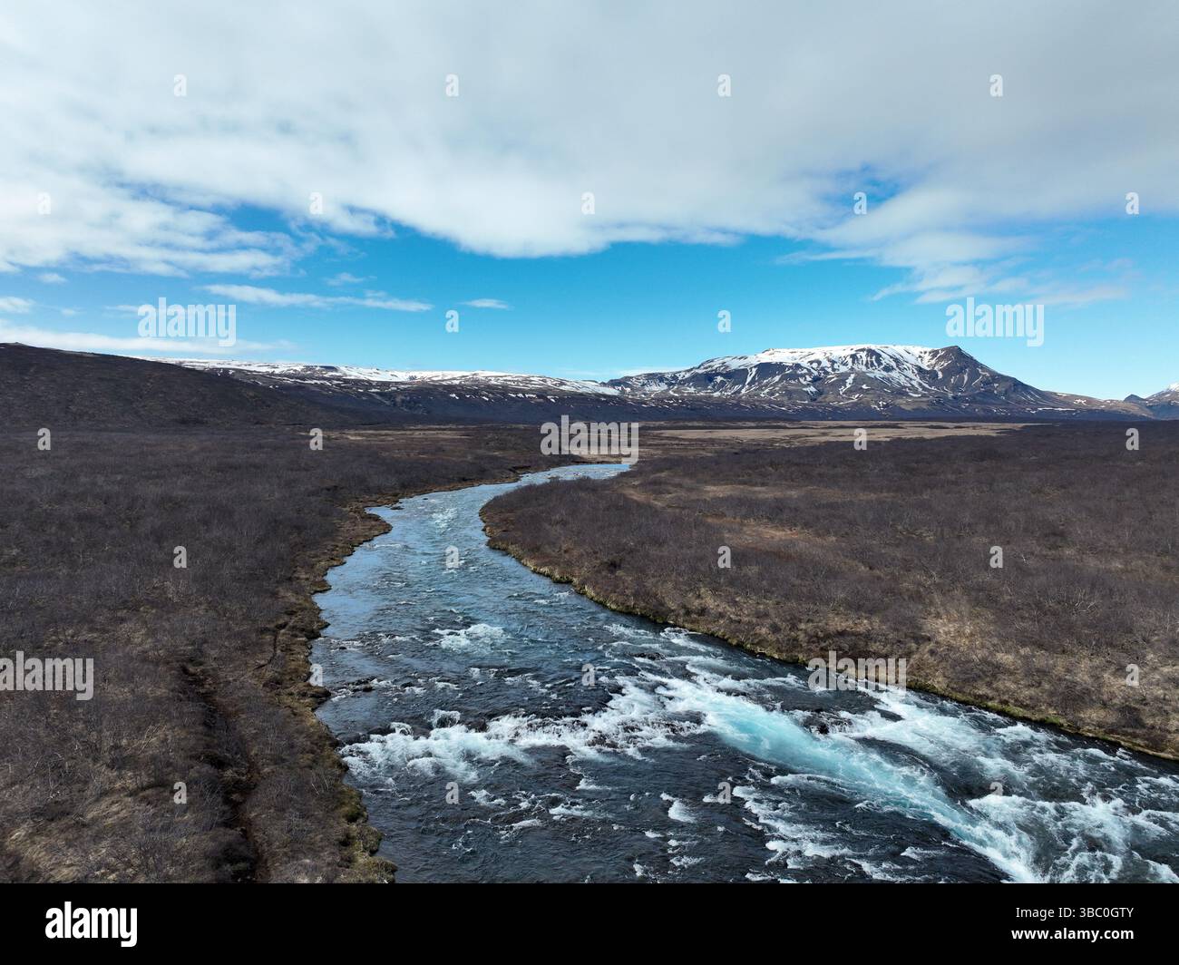 Aerial view meandering river flowing hi-res stock photography and ...