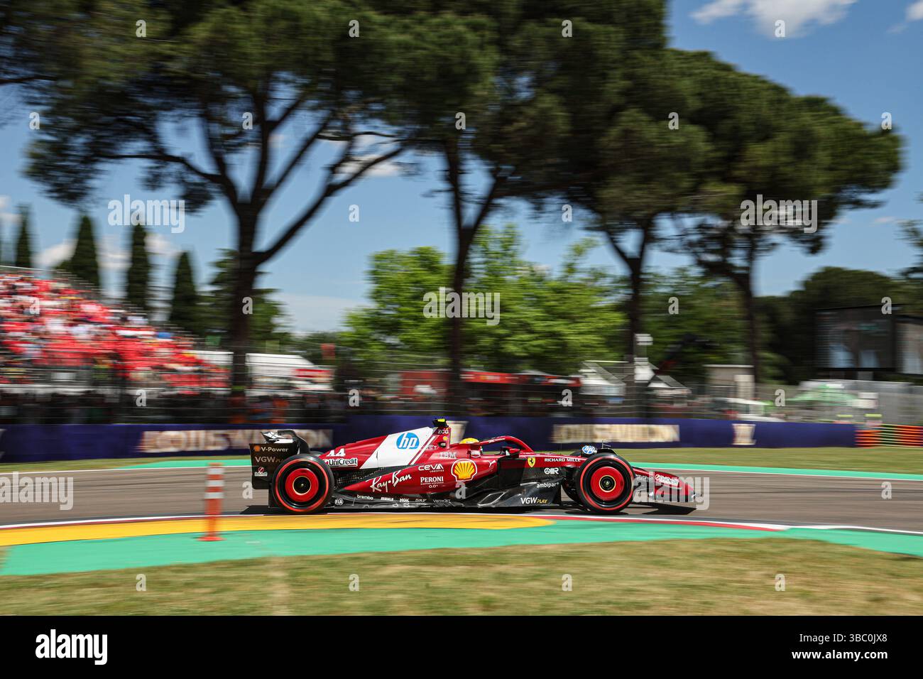 Lewis Hamilton (GBR) - Scuderia Ferrari - Ferrari SF-25 - Ferrariduring ...