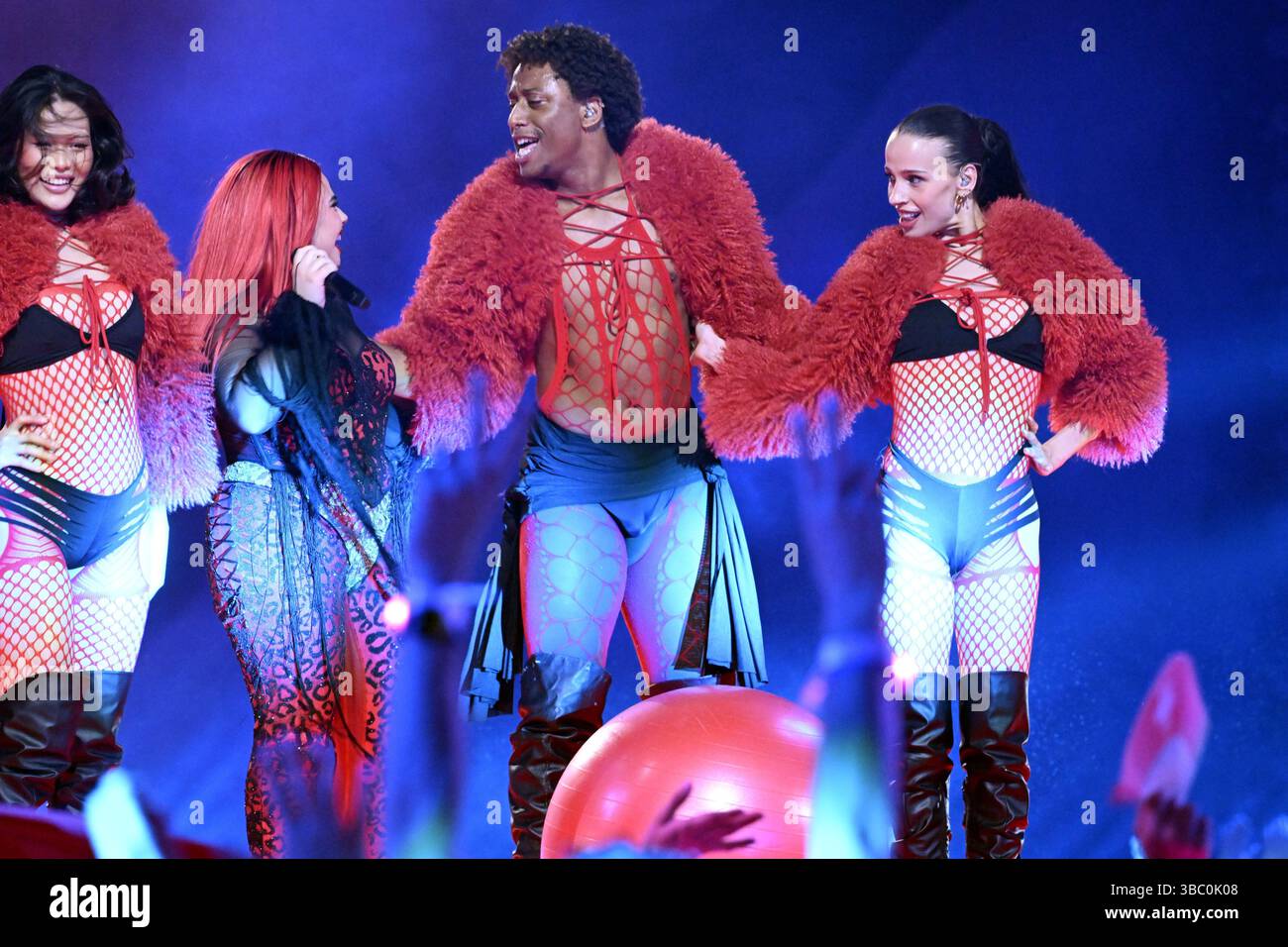 Basel, Switzerland. 17th May, 2025. Finnish dancer Mette Linturi (R ...