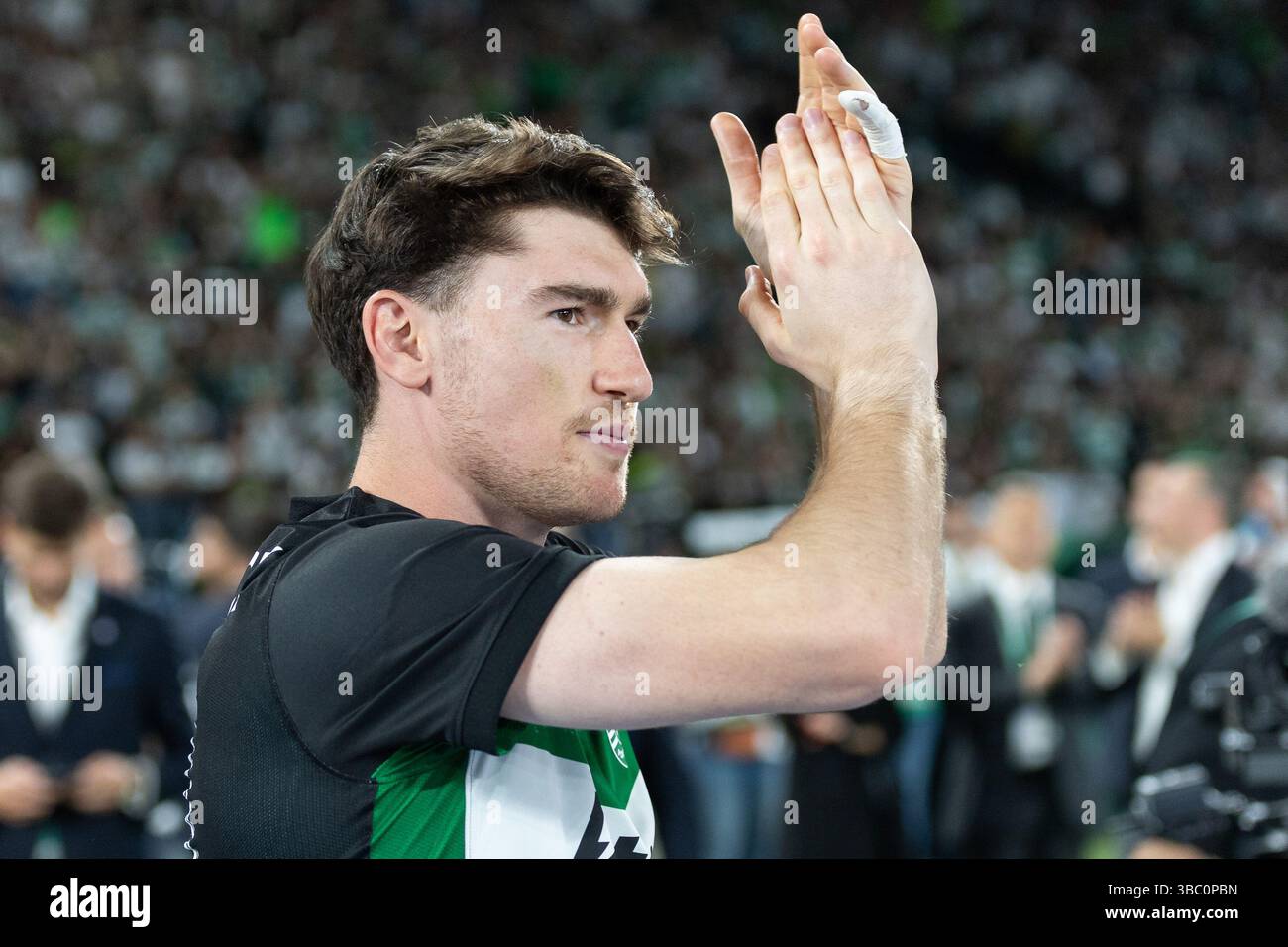 Lisbon, Lisbon, Portugal. 17th May, 2025. Sporting goalkeeper from ...
