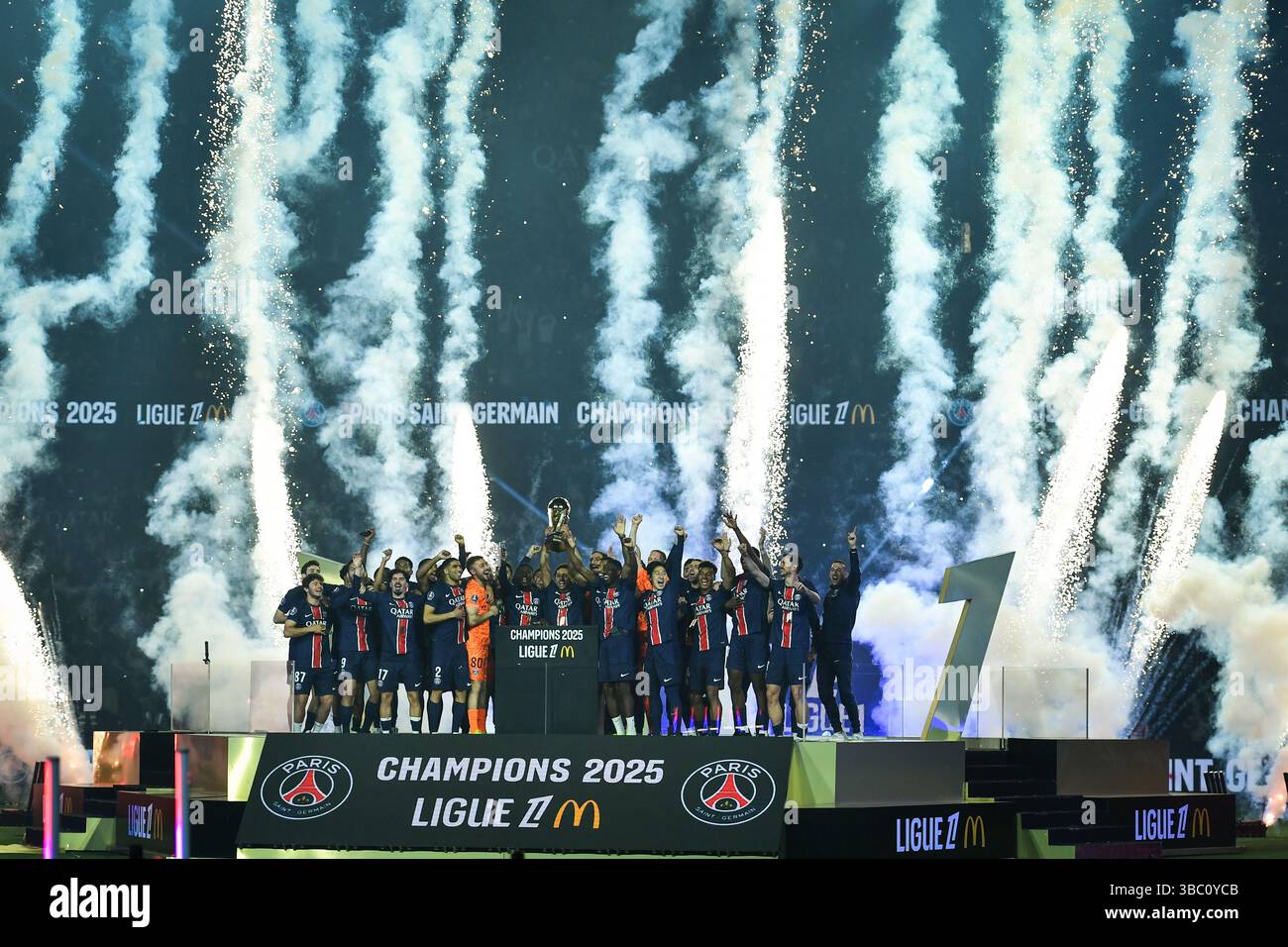 Paris, France. 17th May, 2025. Paris Saint-Germain's players celebrate ...