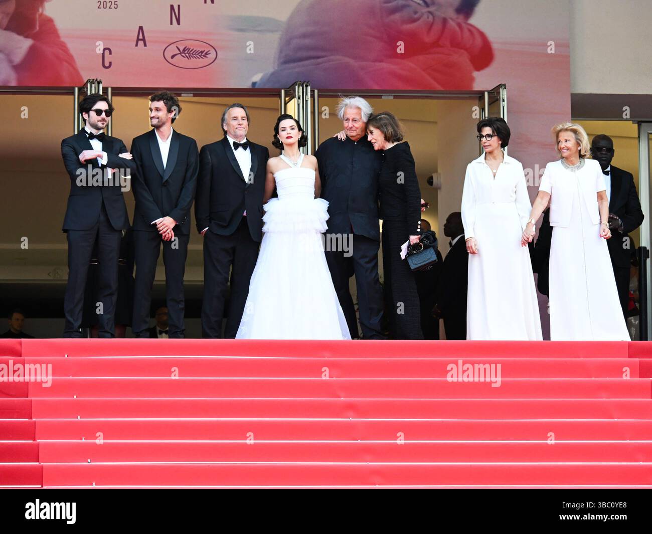 Cannes, Cannes. 18th May, 2025. evening 5 - red carpet of the film “Die ...